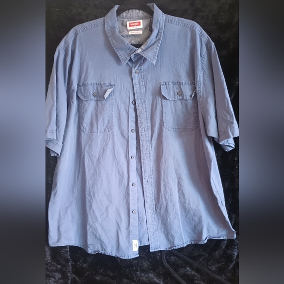 Wrangler | Shirts | Wrangler Button Up | Poshmark